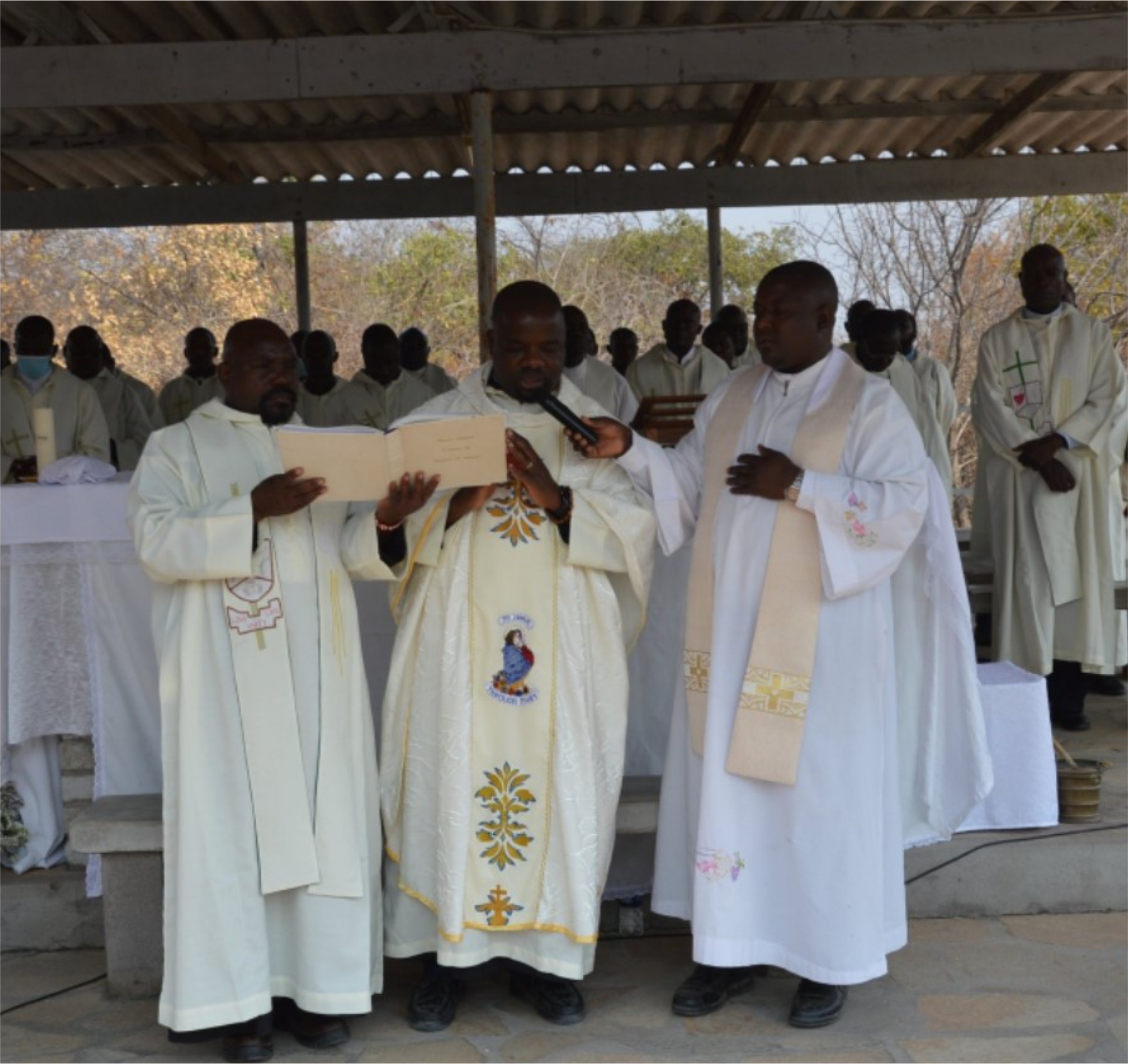 Fr.-Samson-Mutsvanga-lead-the-celebration-of-mass-at-the-Shrine ...