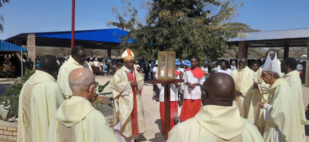 60th anniversary of Hwange Diocese celebrated with ordination of two ...